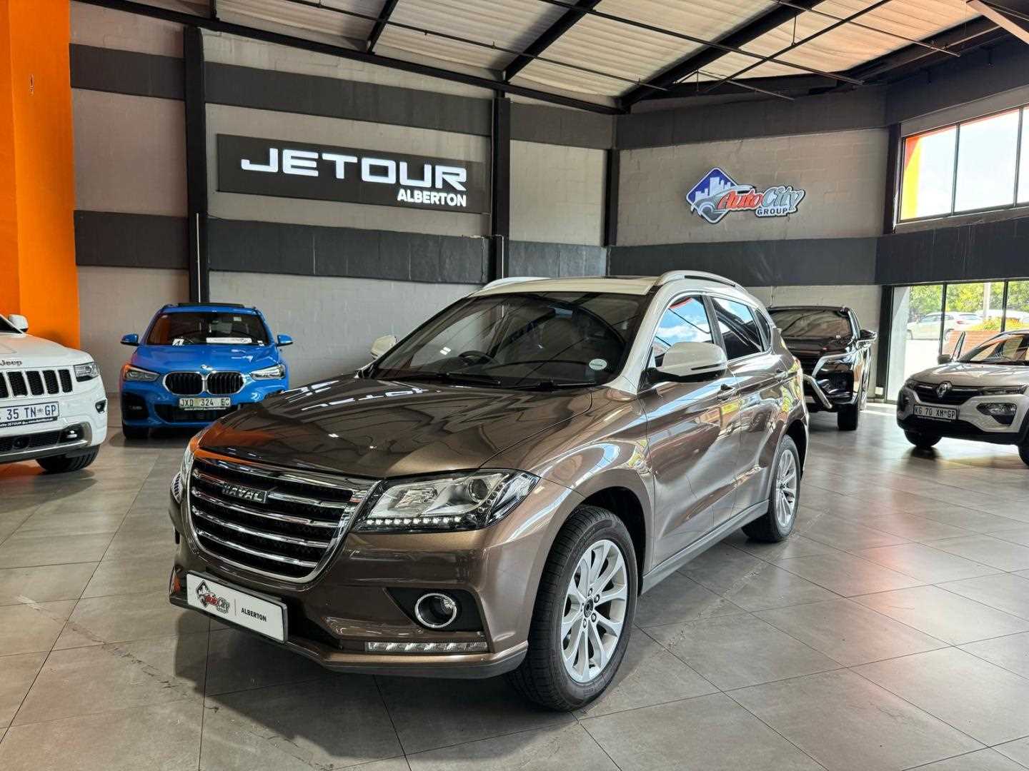 2019 Haval H2 1.5T Luxury Auto Q2FyTGlzdGluZzo0MTgyODI R249000 | Avo Auto