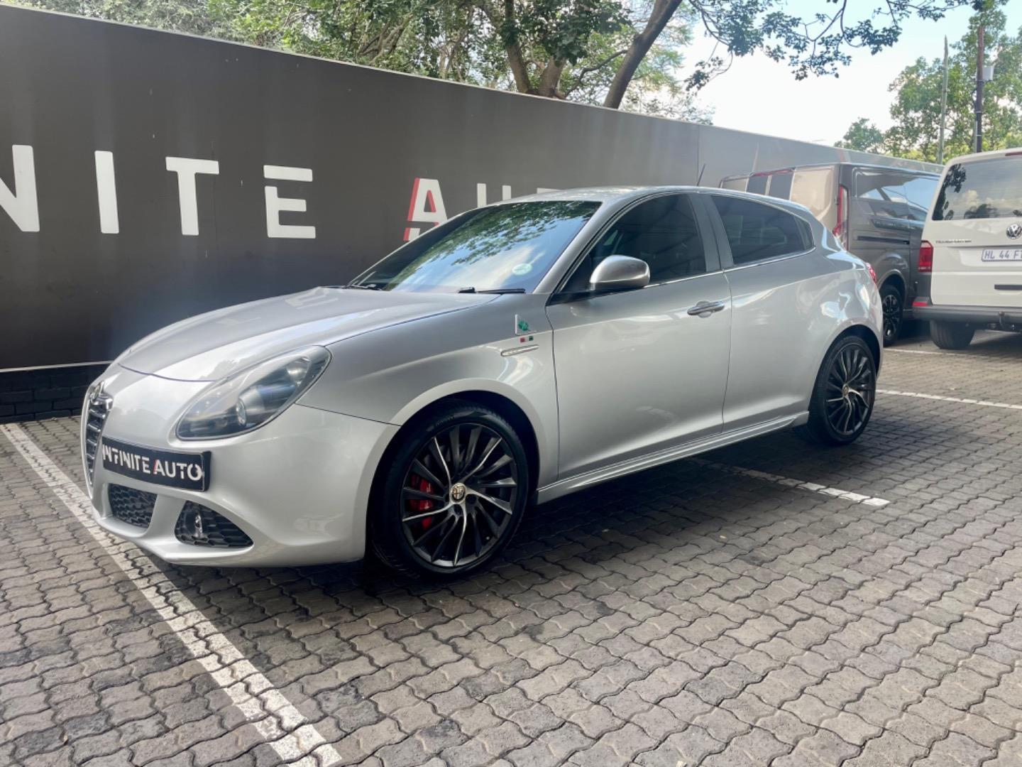 2013 Alfa Romeo Giulietta 1750 TBi Quadrifoglio Verde Q2FyTGlzdGluZzo0MTgzMDc R179900 | Avo Auto