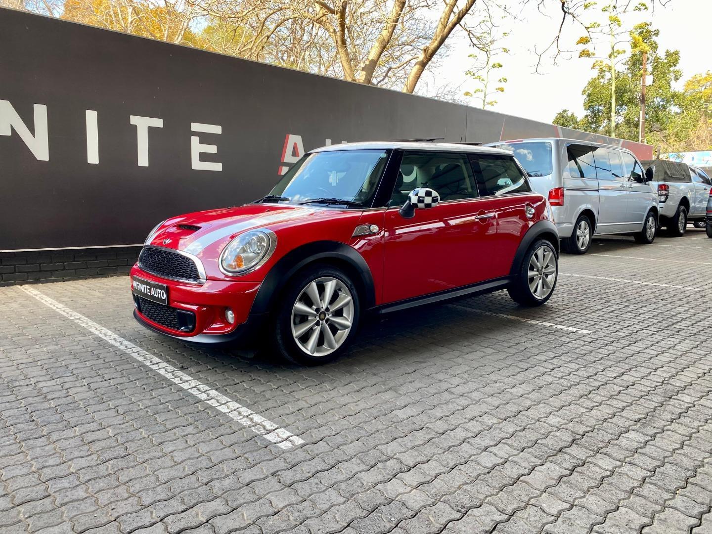2011 MINI Cooper S Mark III 135 kW Q2FyTGlzdGluZzo0OTY0NTI R159900 ...